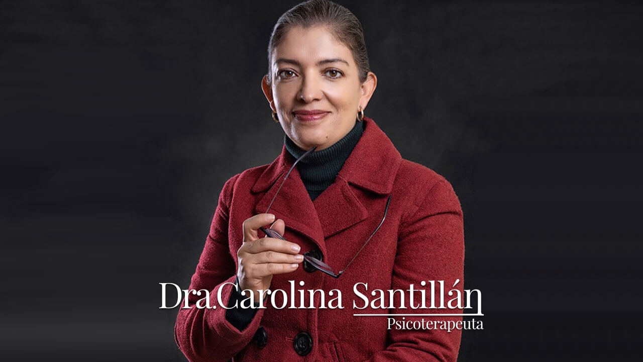 Dra. Carolina Santillán Torres Torija - Maestría y Doctorado por la UNAM